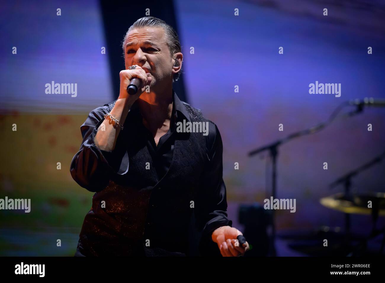 Depeche Mode Dave Gahan - Memento Mori World Tour 2024 - live in der ...