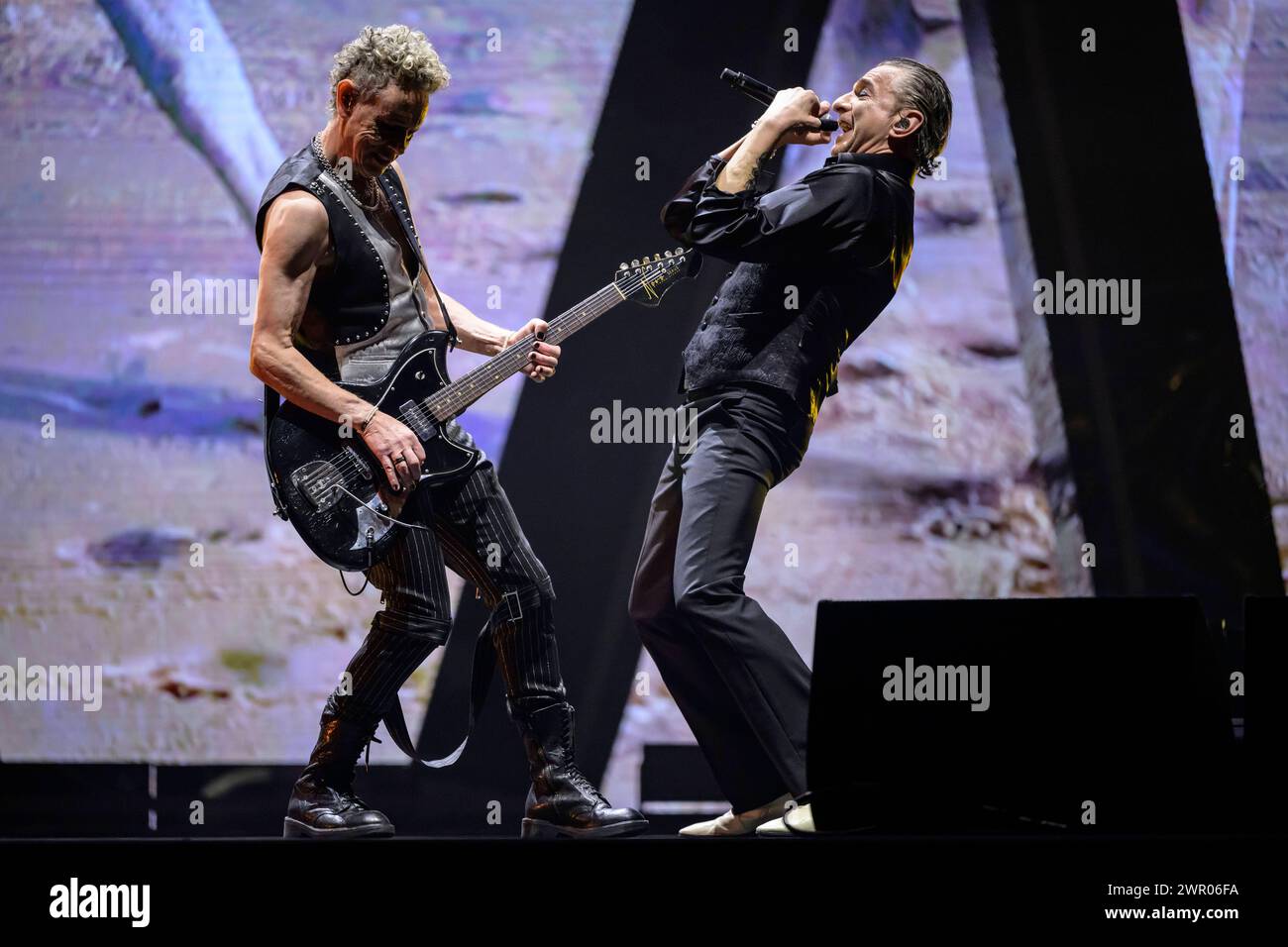Depeche Mode Martin Gore & Dave Gahan - Memento Mori World Tour 2024 ...