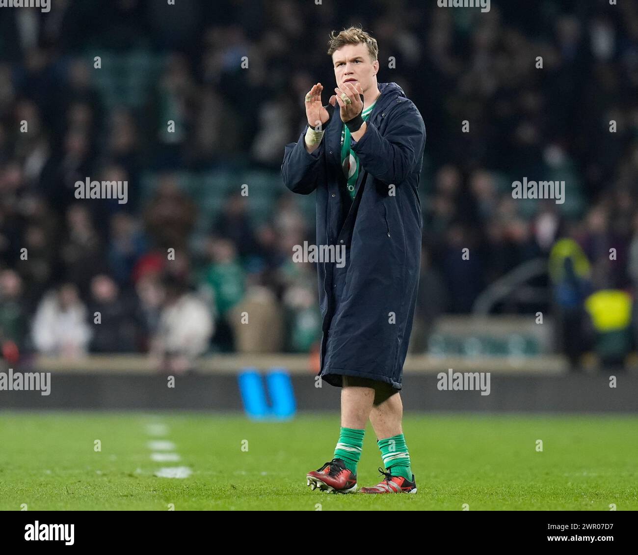 Josh van der flier for ireland hi-res stock photography and images - Alamy