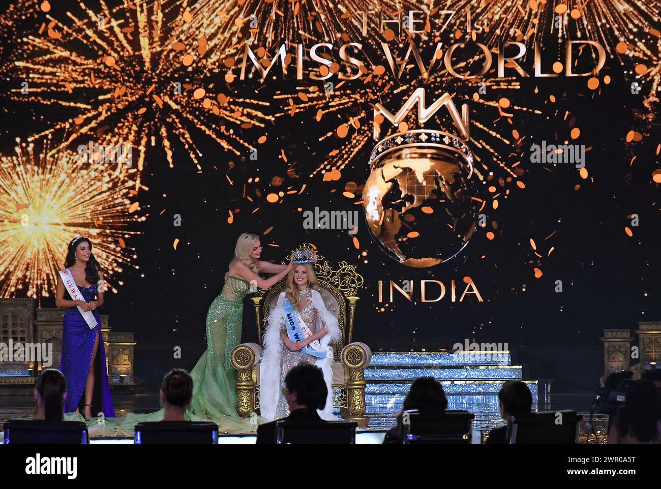 L-R Lebanon's Yasmina Zaytoun looks on as Poland's reigning Miss World ...