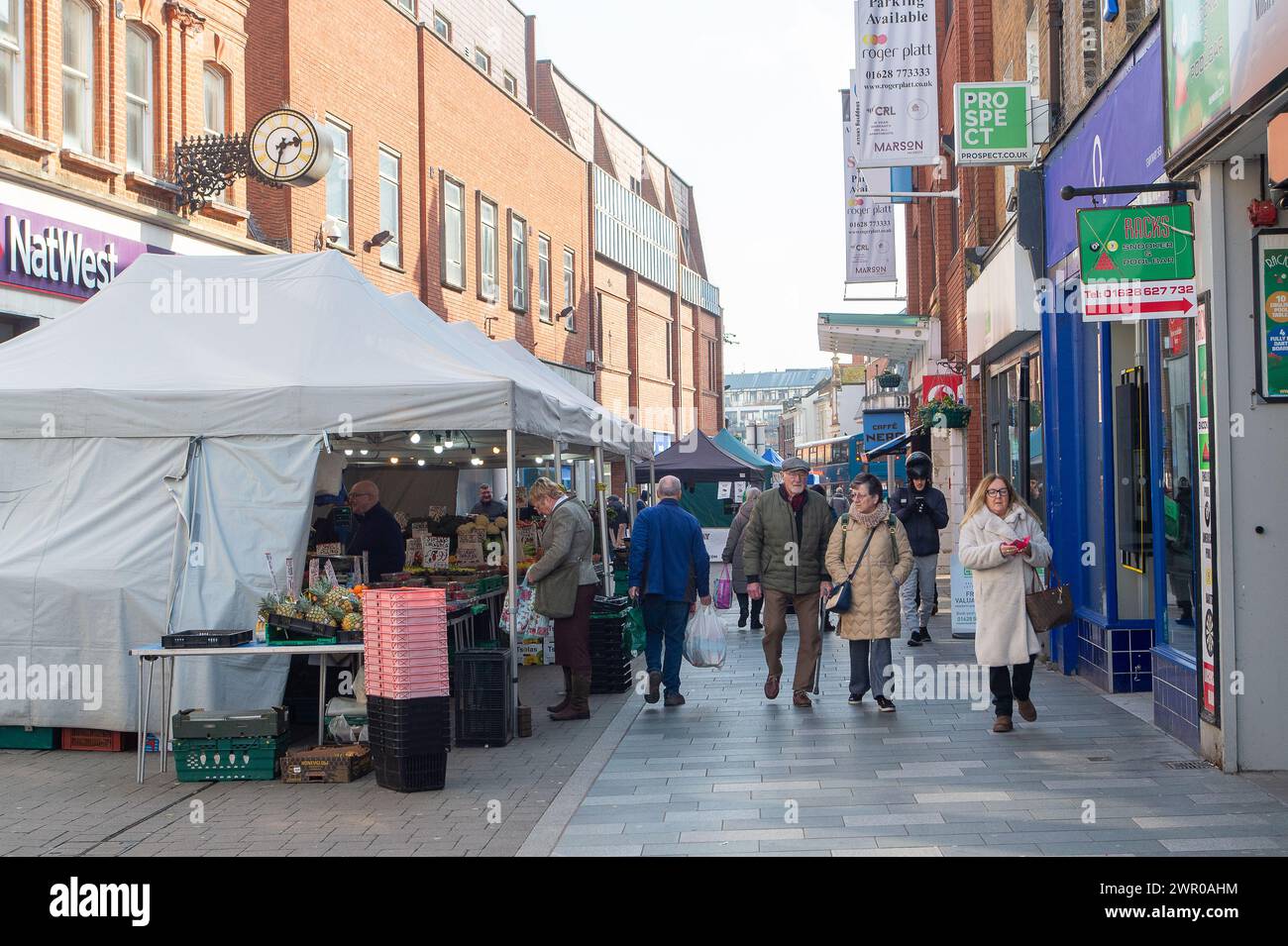 Maidenhead, Berkshire, UK. 8th March, 2024. Shoppers were out and about ...