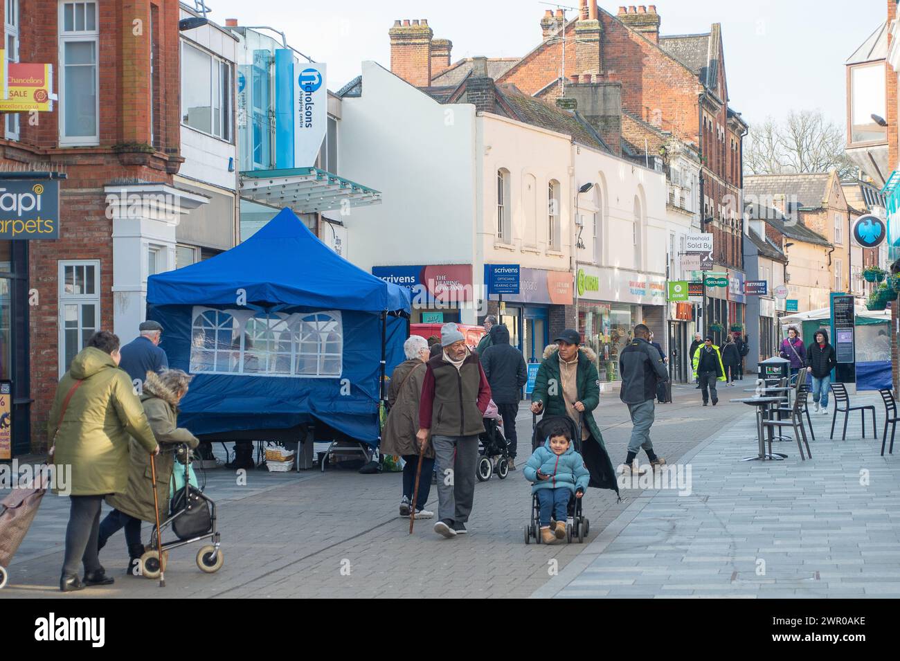 Maidenhead, Berkshire, UK. 8th March, 2024. Shoppers were out and about ...