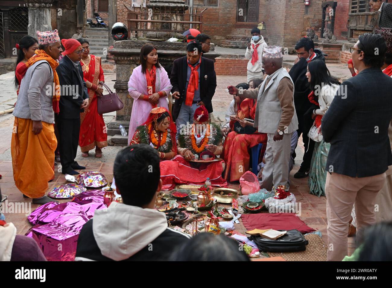 Newari culture hi-res stock photography and images - Alamy