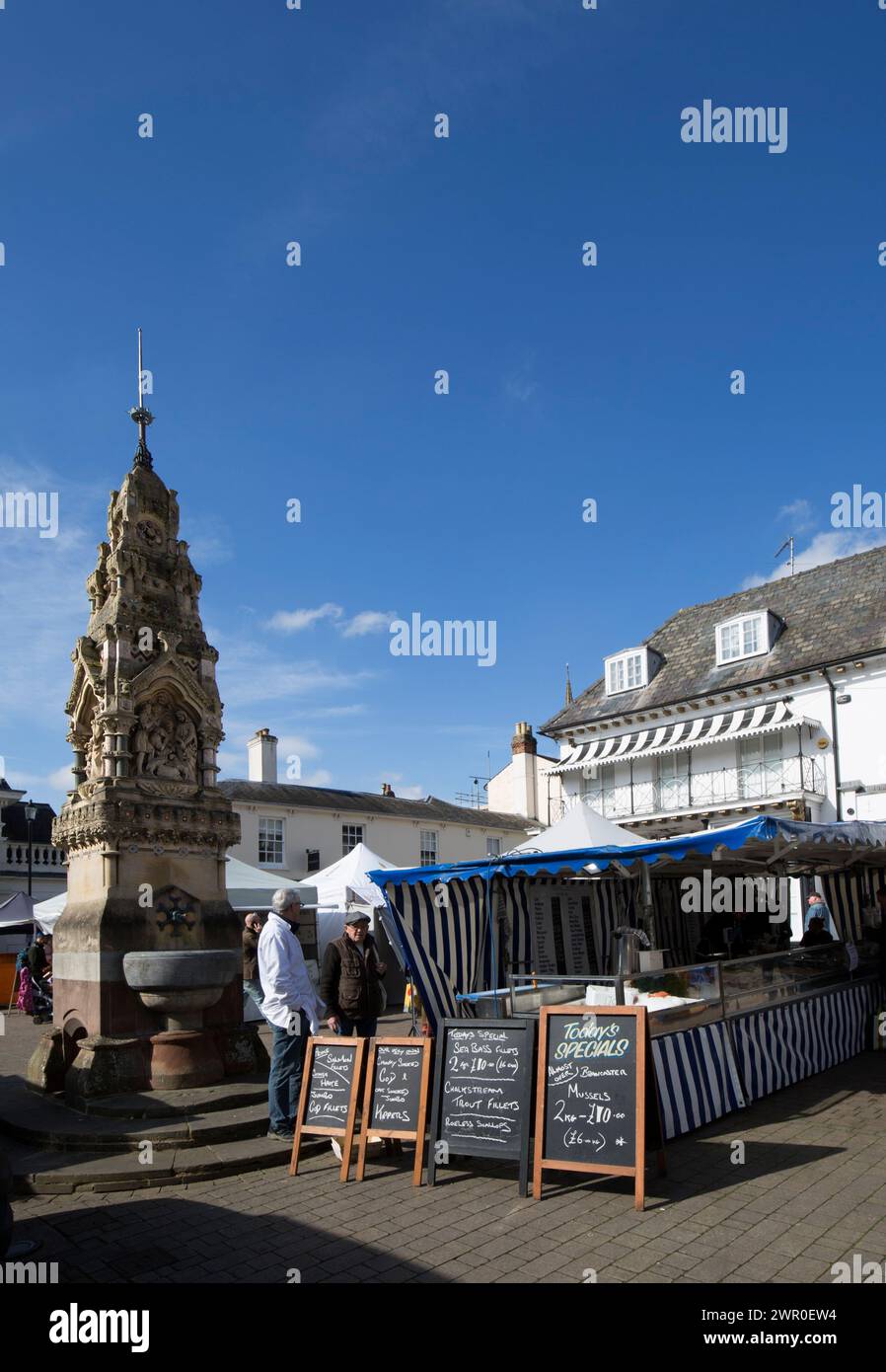 Medieval market stall hi-res stock photography and images - Alamy