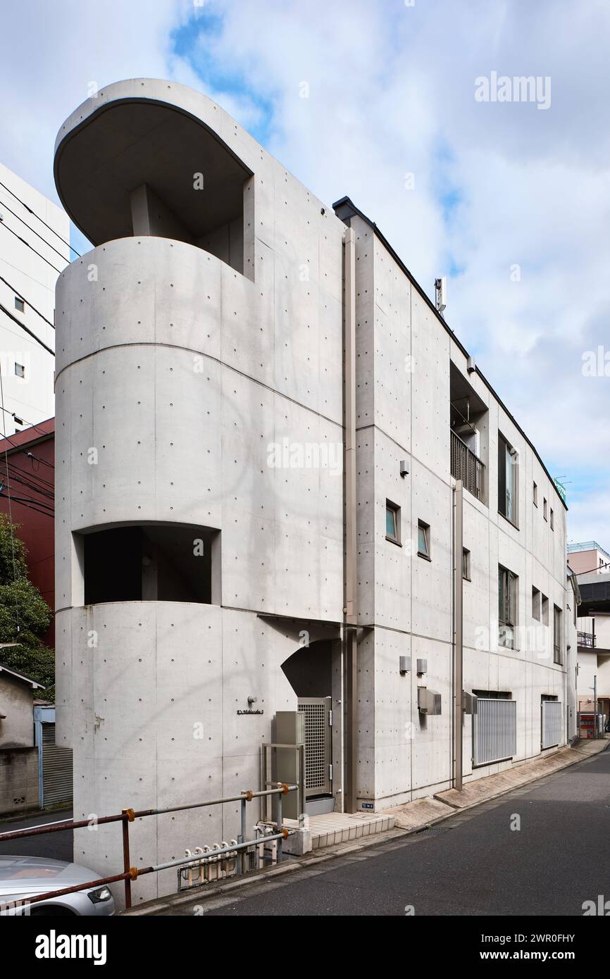 Japanese concrete building hi-res stock photography and images - Alamy