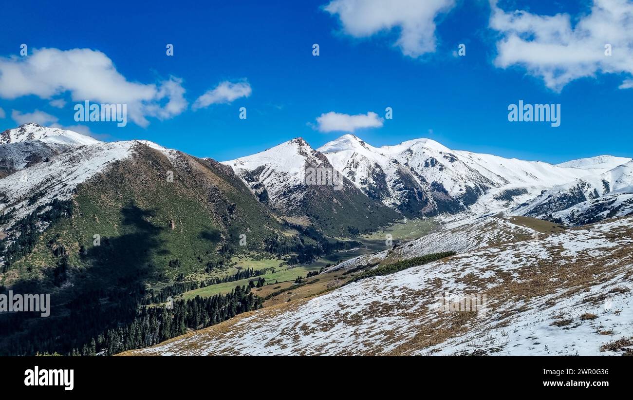 Kyrgyzstan mounts Kyrgyz Ala-Too Stock Photo - Alamy