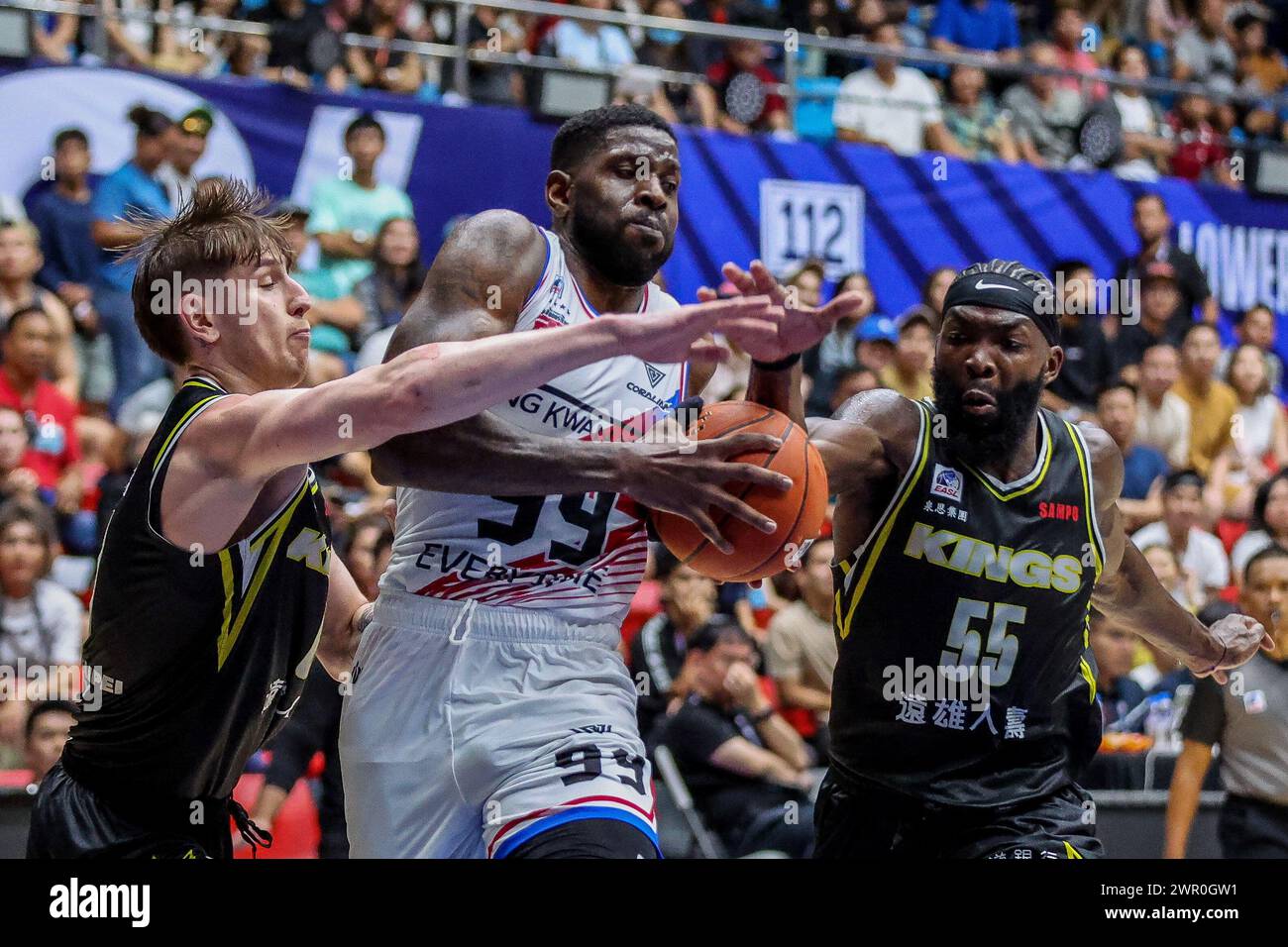 Cebu, Philippines. 10th Mar, 2024. Jamil Wilson (C) of South Korea's ...