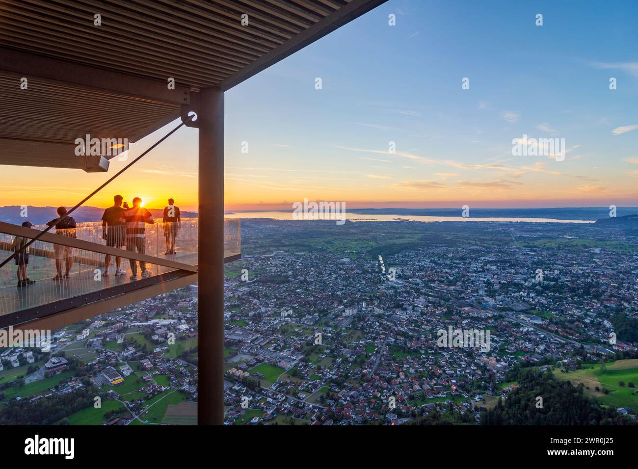 Karren restaurant hi-res stock photography and images - Alamy