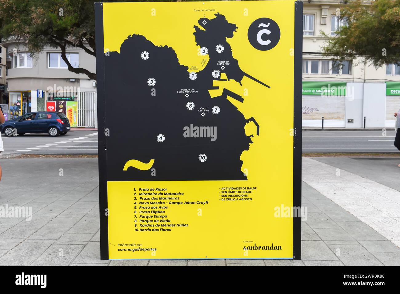 Tourist map awith points of interest long the promenade in La Coruna ...