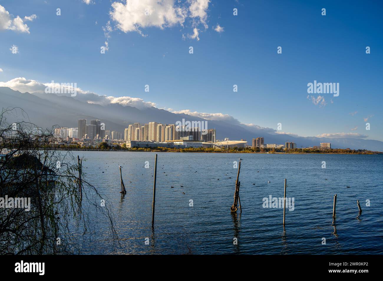 Dali and Erhai Lake, Yunnan, China Stock Photo - Alamy