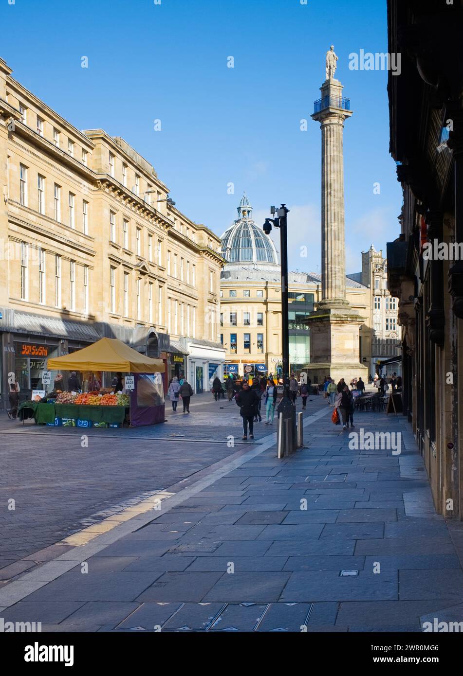 The monument to Earl Grey in Grainger Town, Newcastle Stock Photo - Alamy