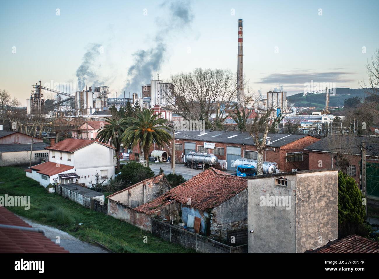 Química industria hi-res stock photography and images - Alamy