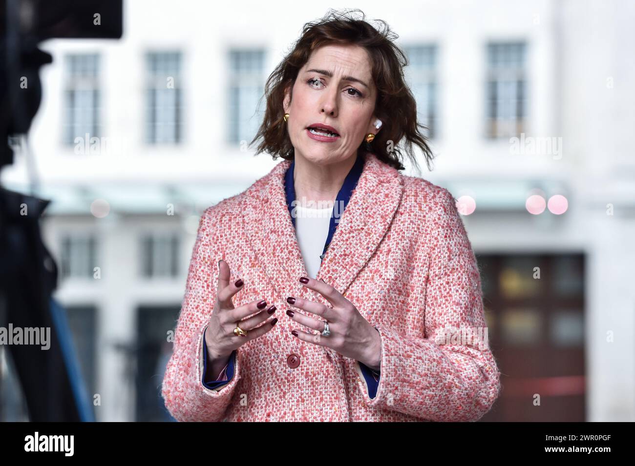 Nhs victoria atkins hi-res stock photography and images - Alamy