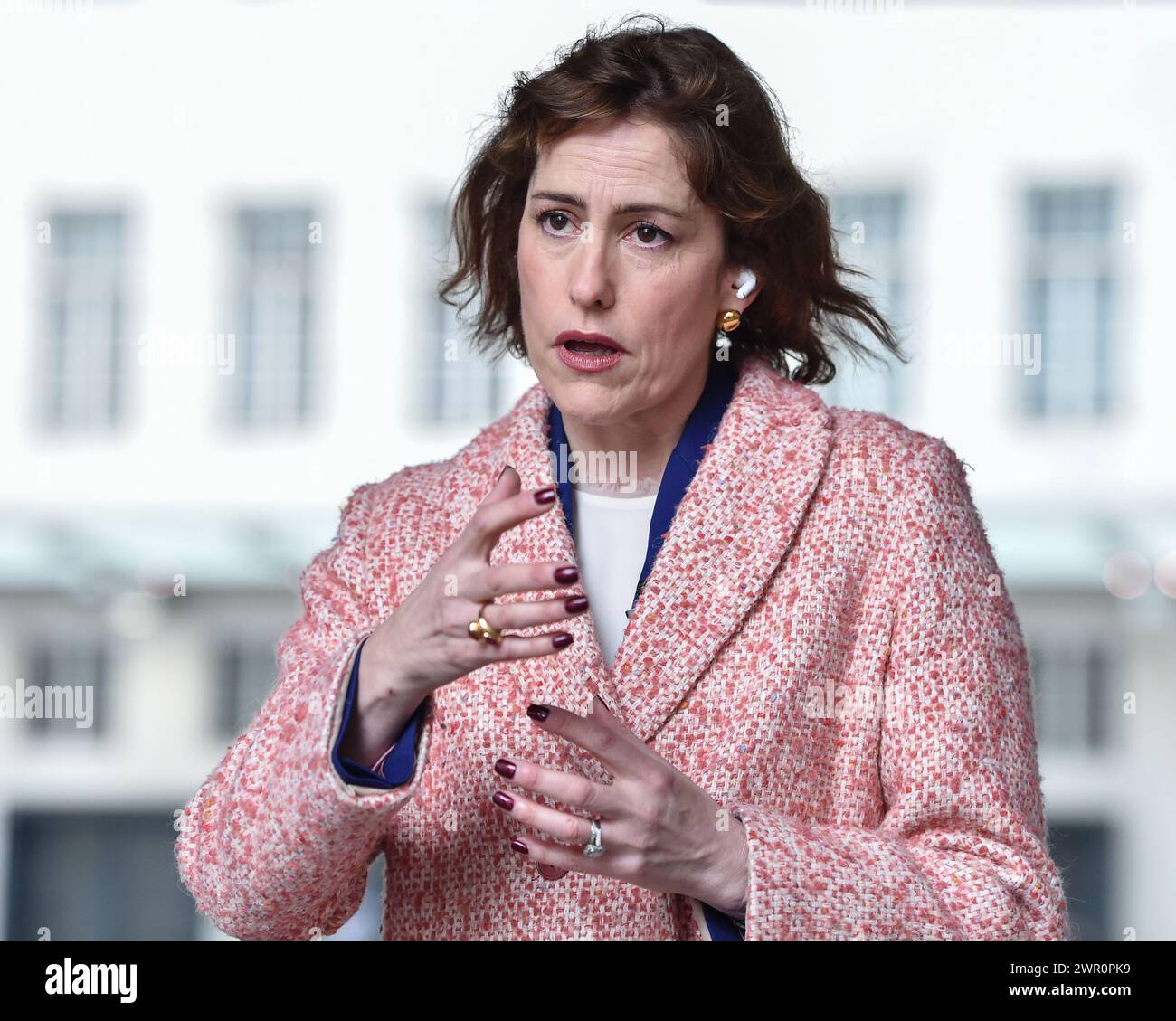 Nhs victoria atkins hi-res stock photography and images - Alamy