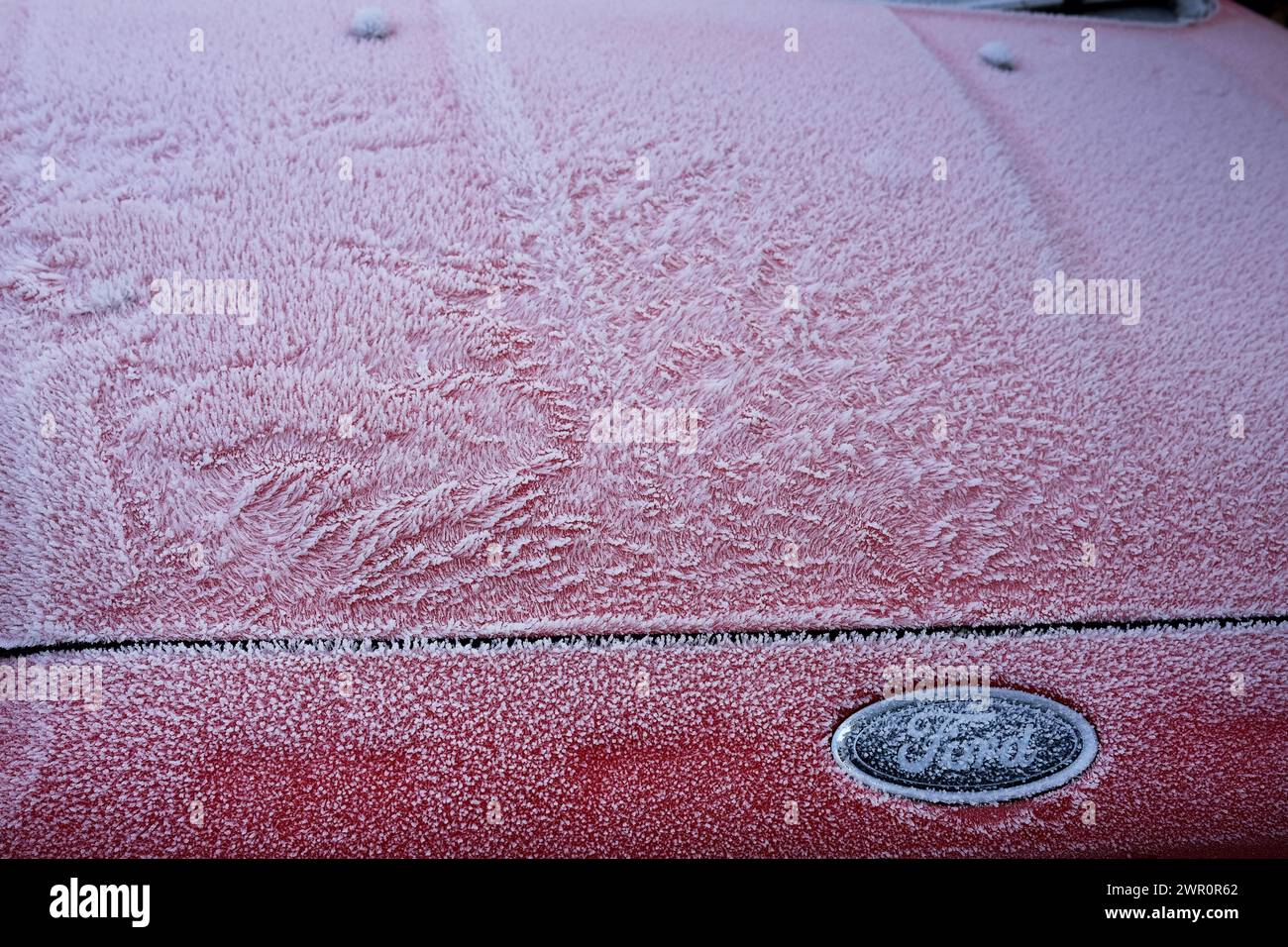 Frozen car hi-res stock photography and images - Alamy