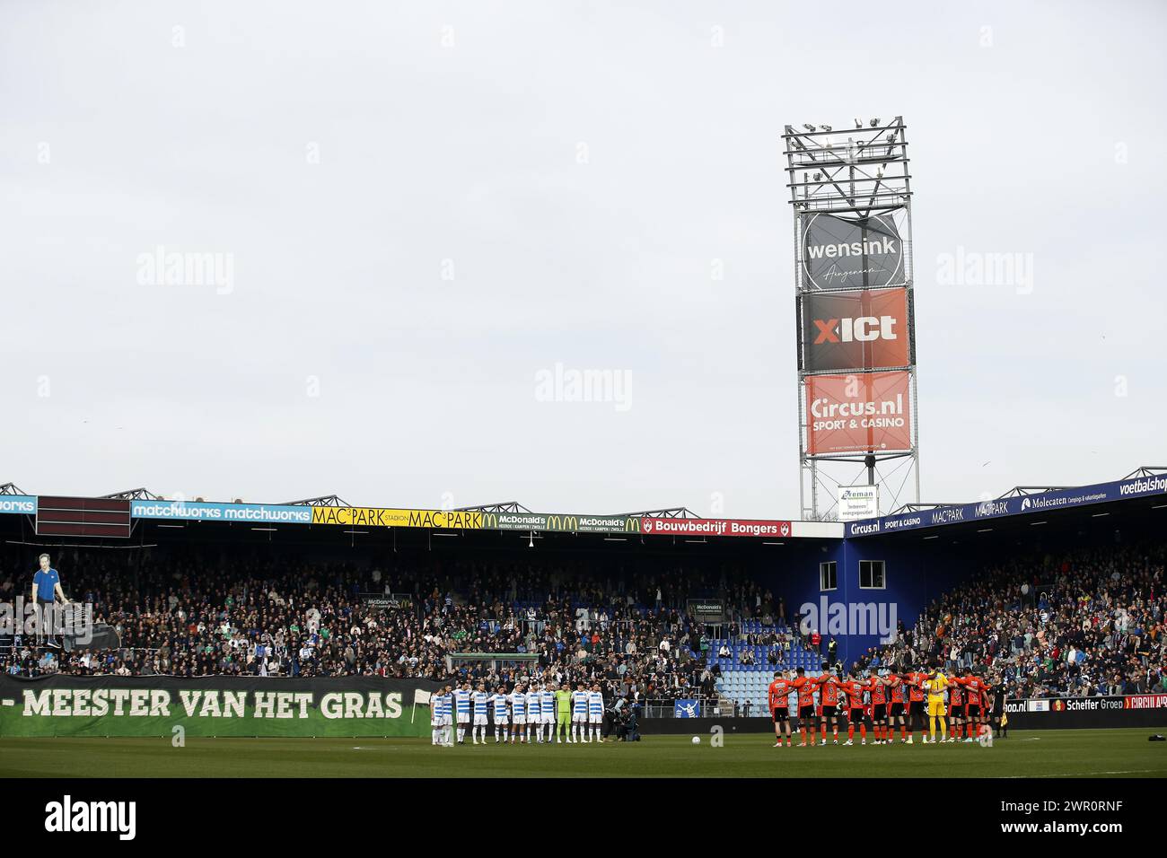 ZWOLLE - A minute's silence for Kees Rijvers during the Dutch ...