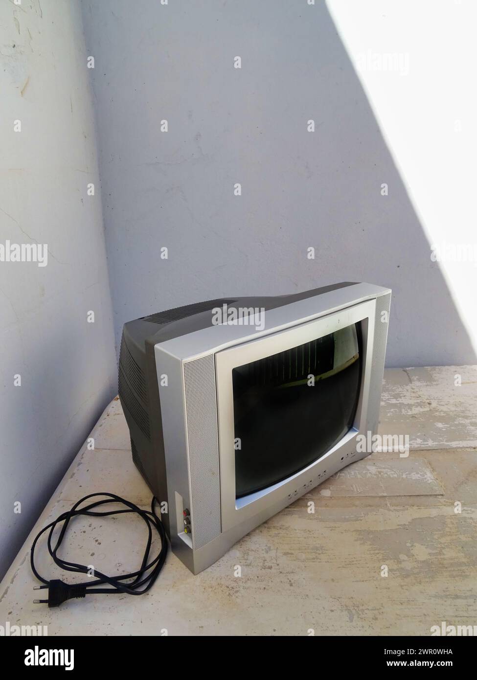 These small tv set hi-res stock photography and images - Alamy