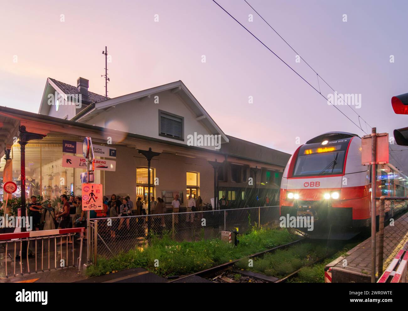 Bregenz: railway station Bregenz Hafen, S-Bahn train of ÖBB, railway ...