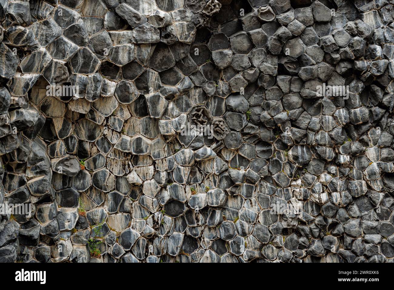 Interesting volcanic rock shapes, scenic basalt column pattern and ...