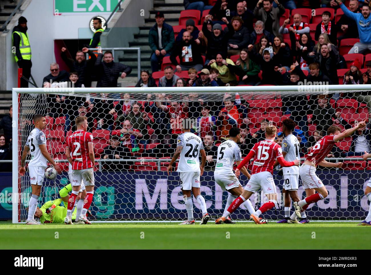 Rob dickie scoring hi-res stock photography and images - Alamy
