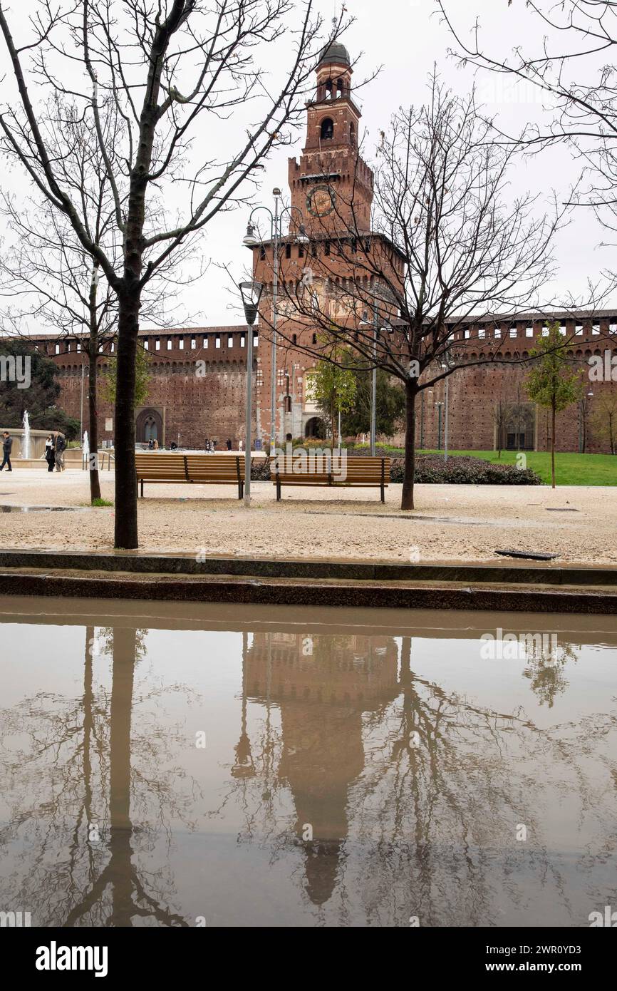 Milano, Italia. 10th Mar, 2024. Allagamenti a Milano dopo le forti ...