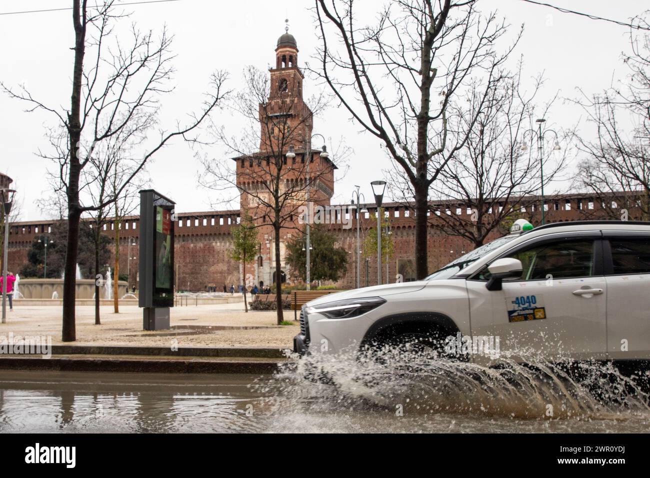 Milano, Italia. 10th Mar, 2024. Allagamenti a Milano dopo le forti ...