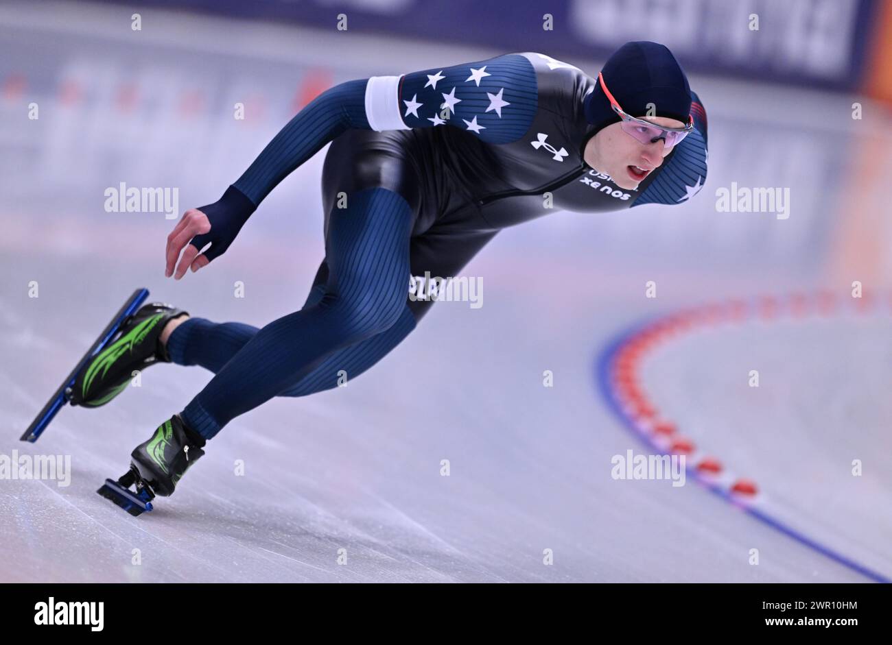 Inzell, Germany. 10th Mar, 2024. Speed skating, men, sprint world ...