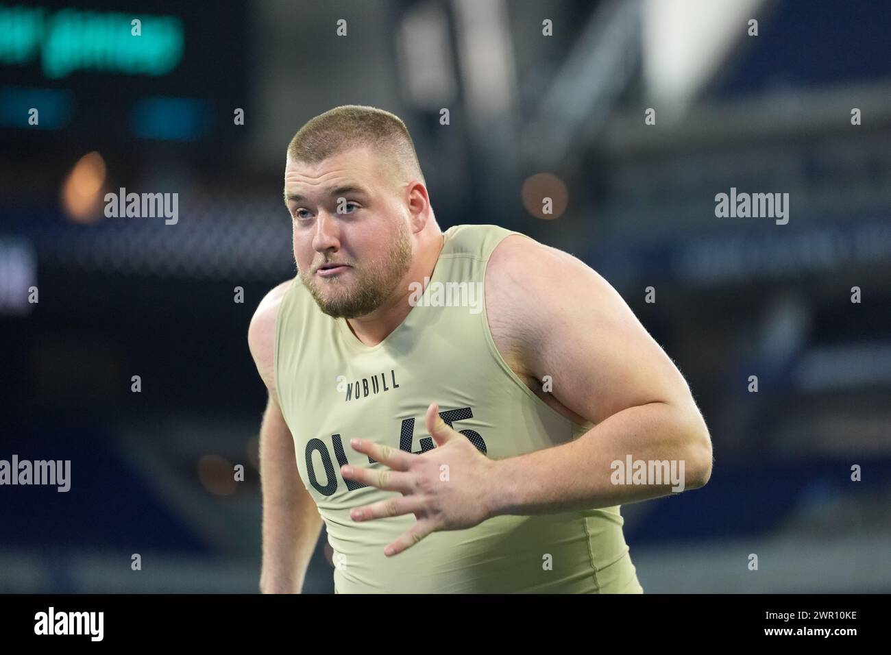 Arkansas offensive lineman Beaux Limmer runs a drill at the NFL ...