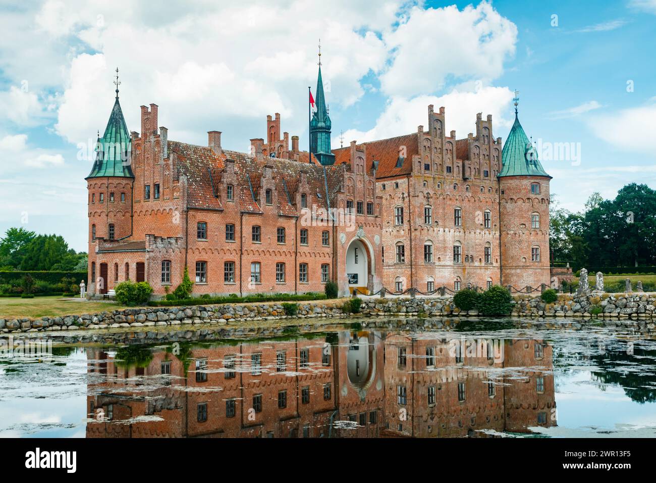 Egeskov castle on Funen island in Denmark Stock Photo - Alamy