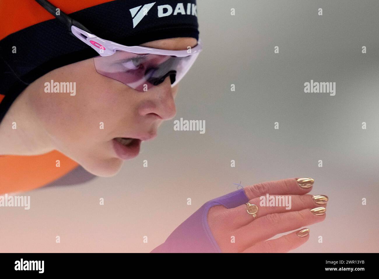 Joy Beune of the Netherlands competes during the women's 5000-meter ...