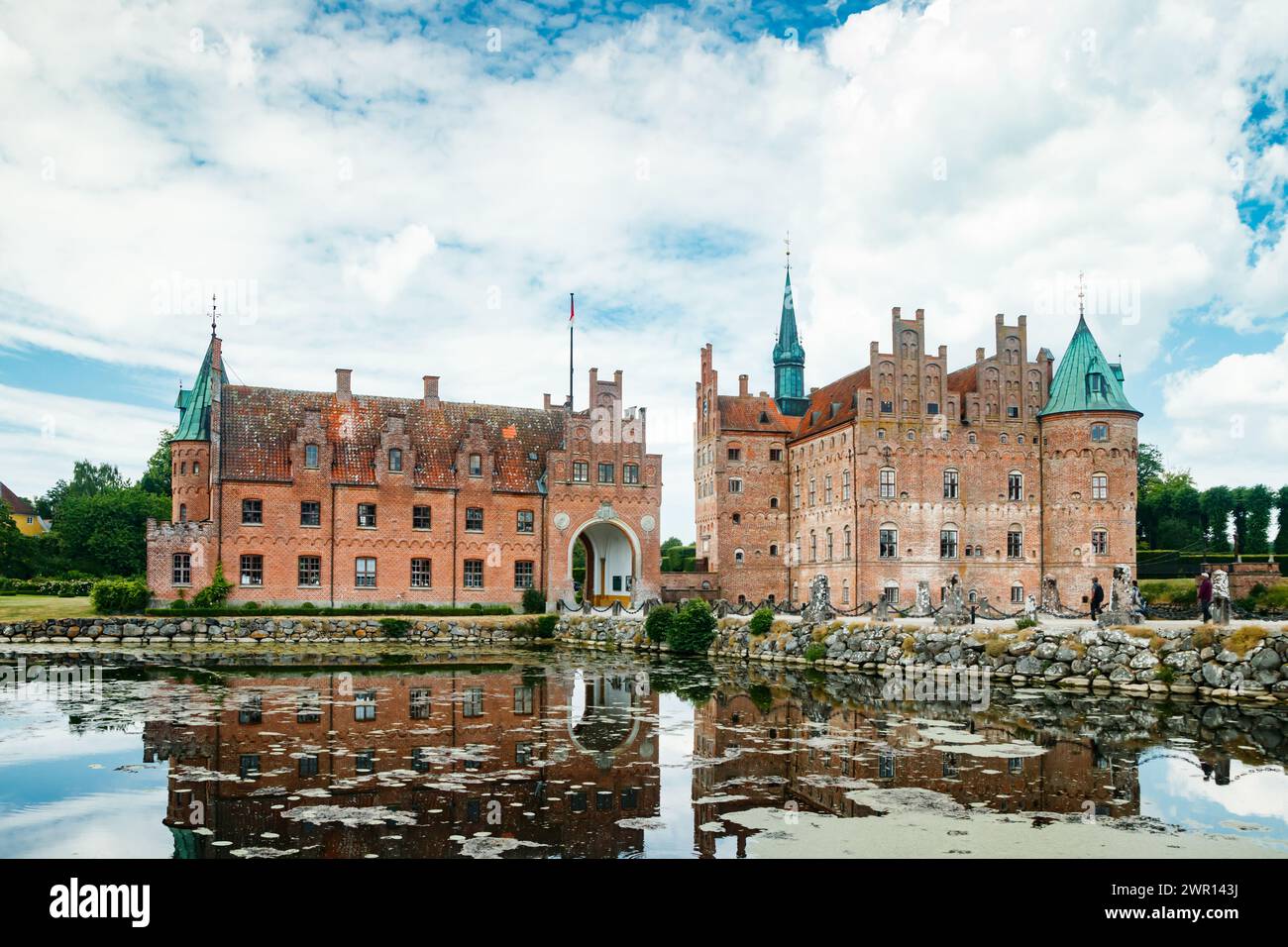 Egeskov castle on Funen island in Denmark Stock Photo - Alamy
