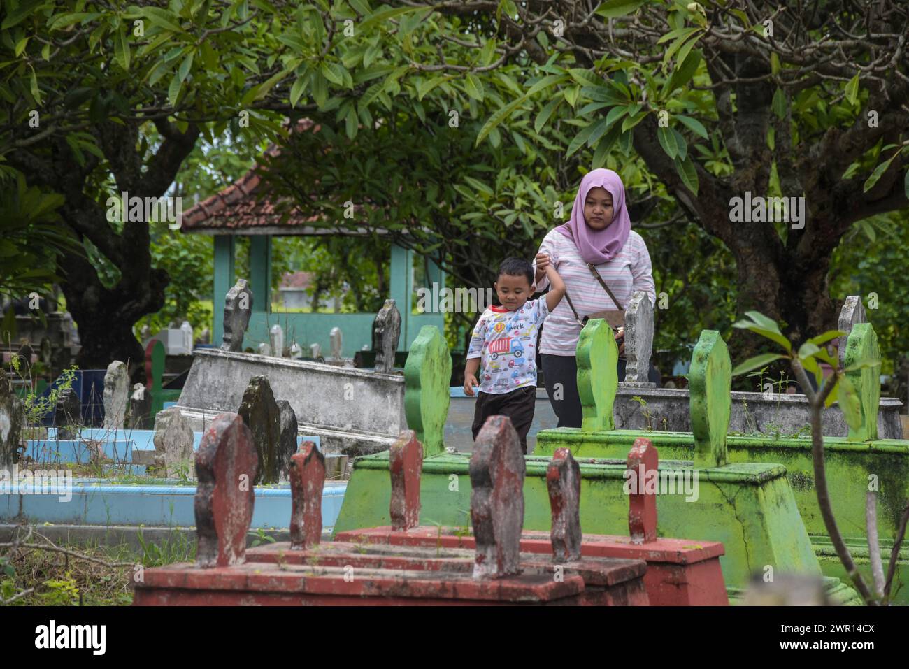 Magetan Regency, East Java, Indonesia. 10th Mar, 2024. Muslims in ...