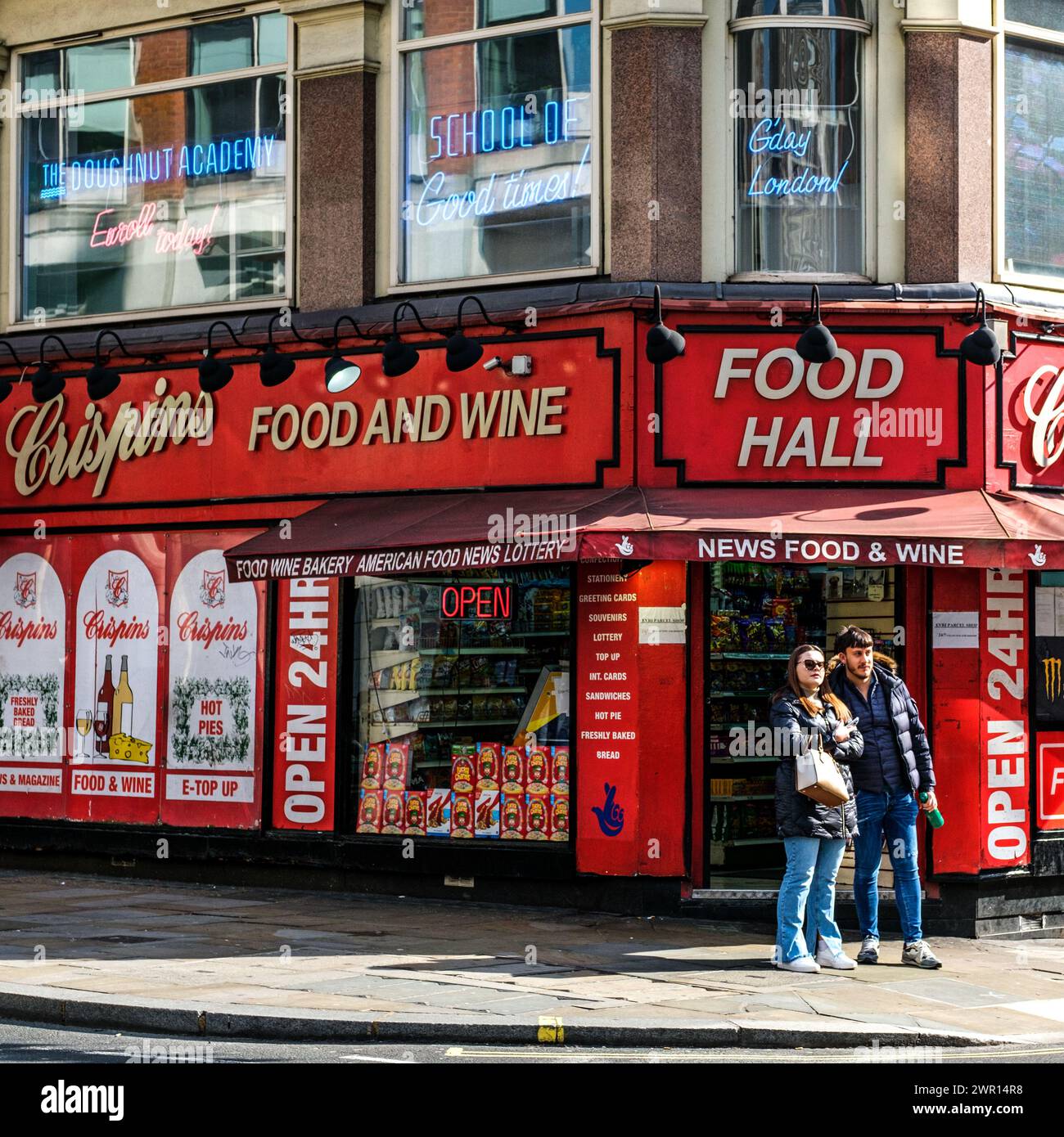 Corner shop london hi-res stock photography and images - Alamy