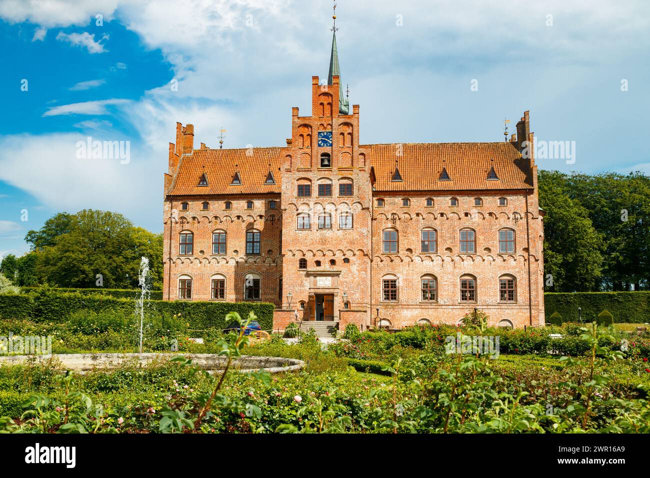 Egeskov castle on Funen island in Denmark Stock Photo - Alamy