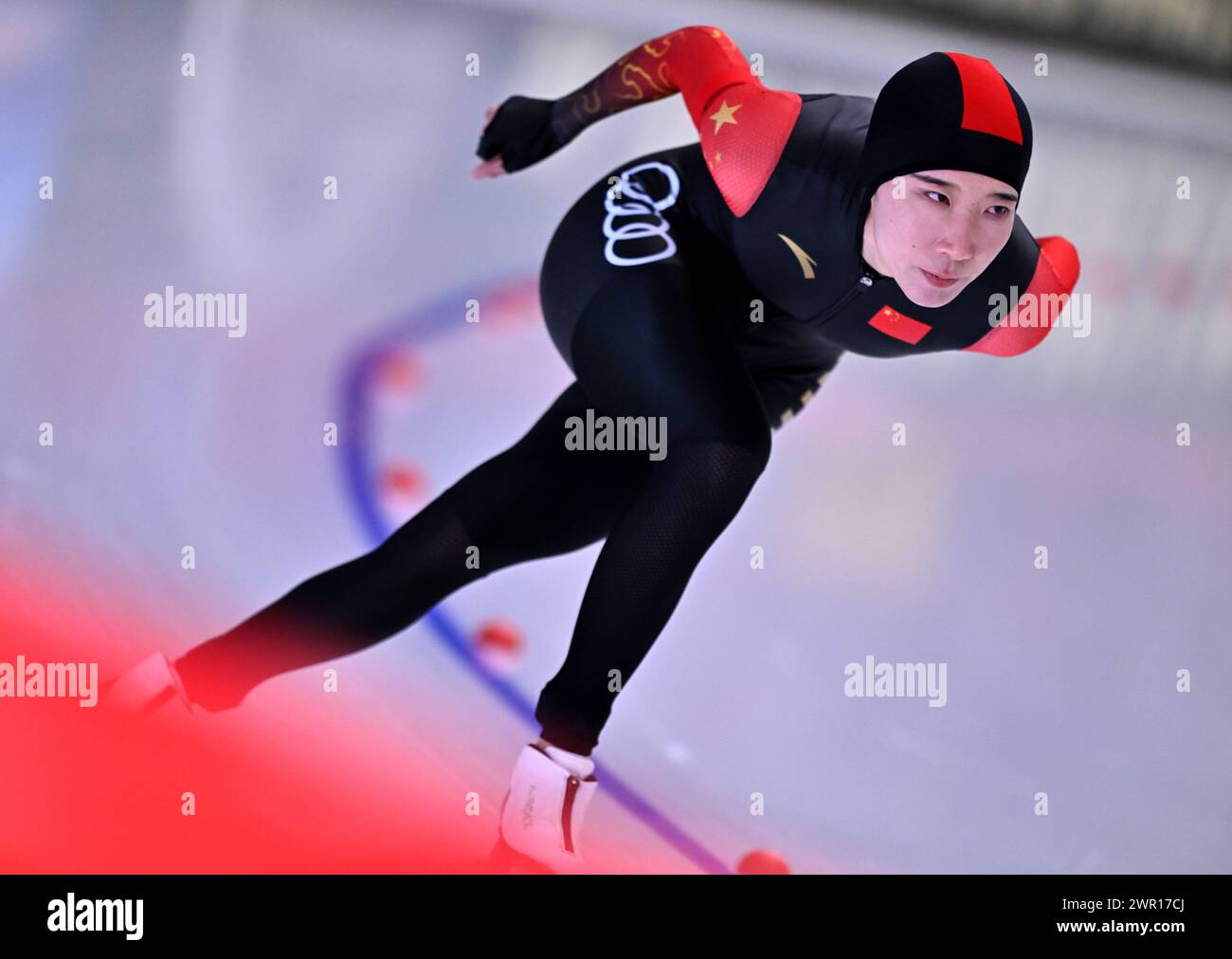 Inzell, Germany. 10th Mar, 2024. Speed skating, women, sprint world ...