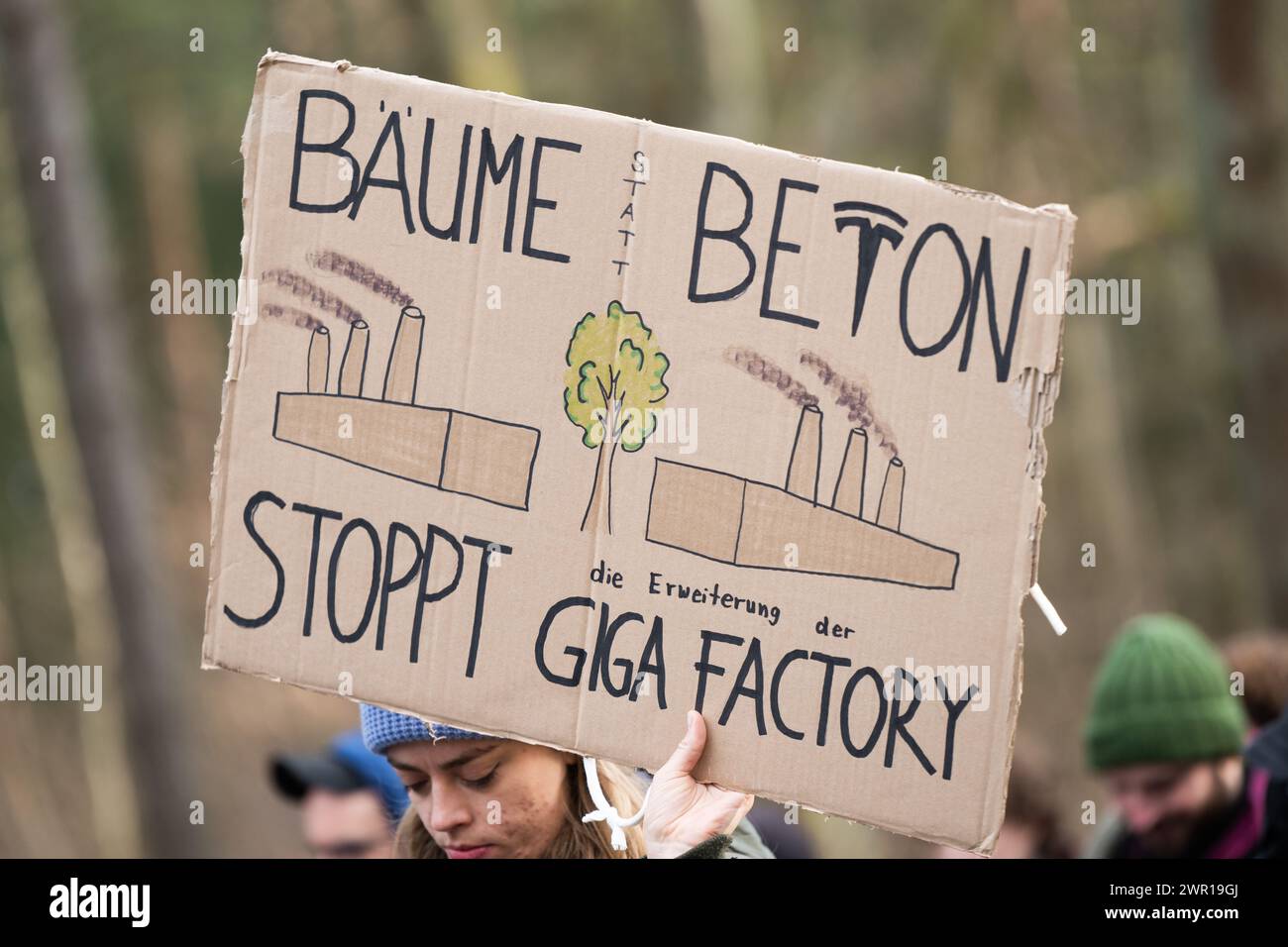 Trees instead of concrete hi-res stock photography and images - Alamy