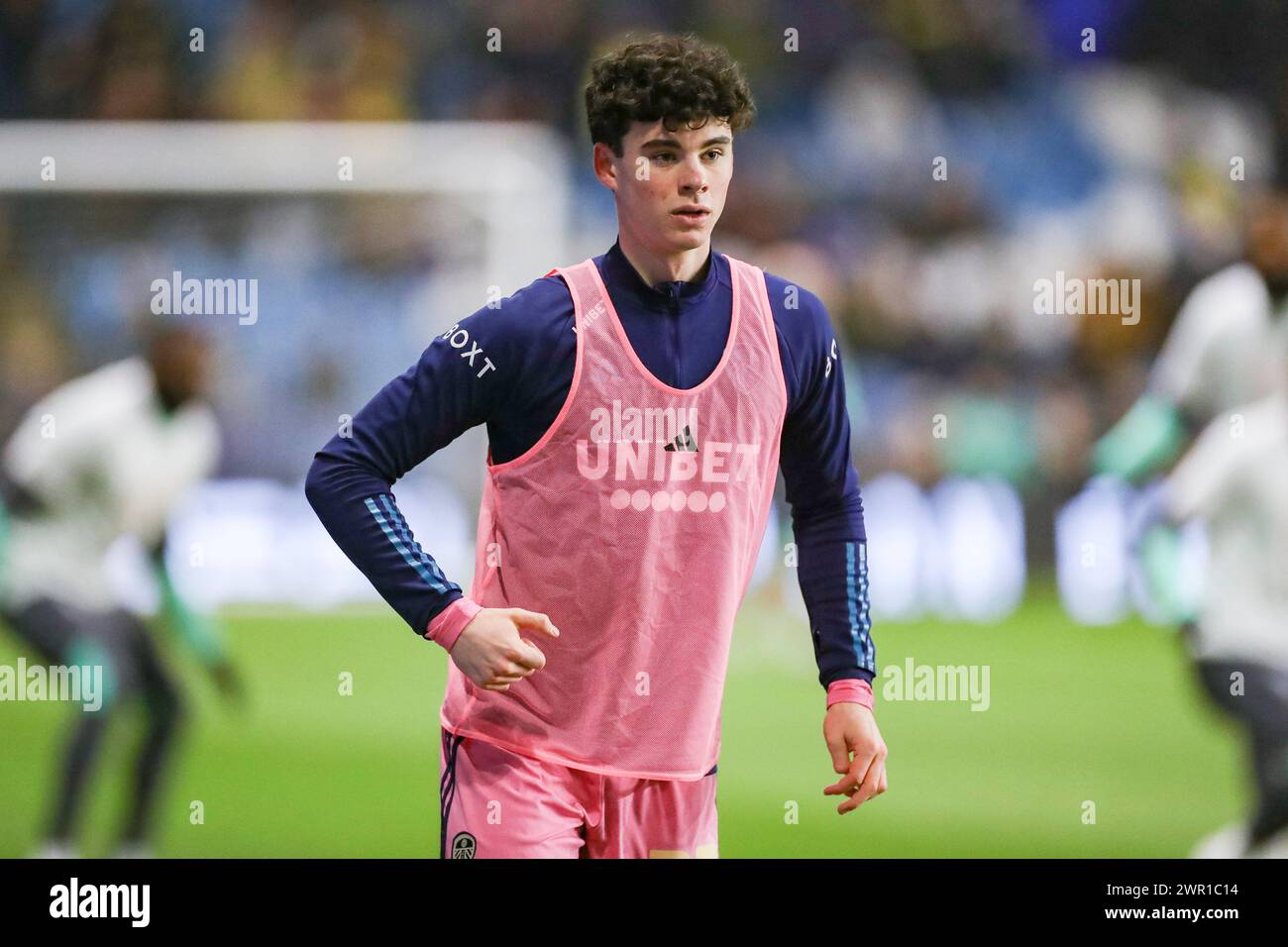 Leeds United midfielder Archie Gray (22) warm up during the Sheffield ...