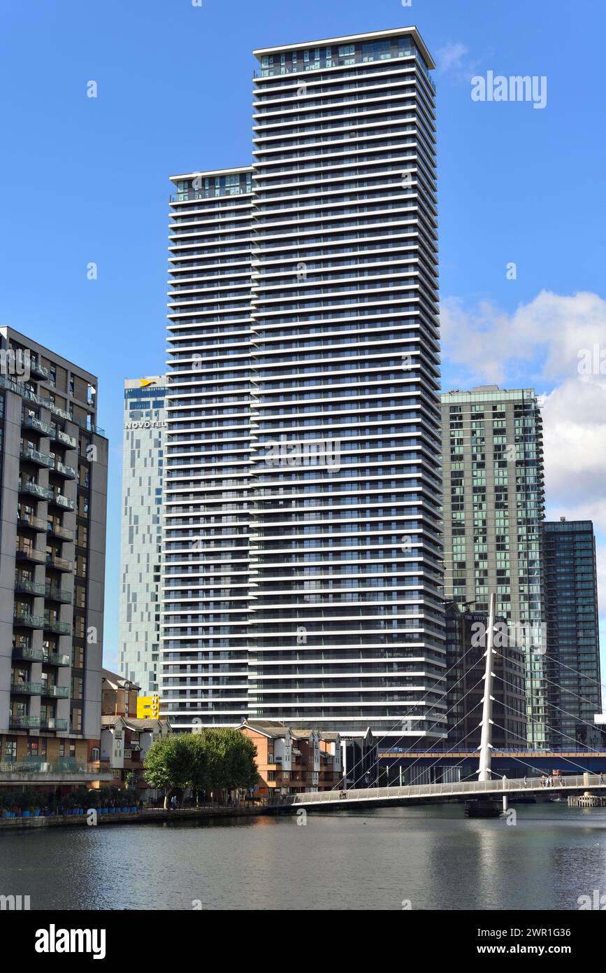 Wardian London, Marsh Wall, Canary Wharf, East London, United Kingdom ...