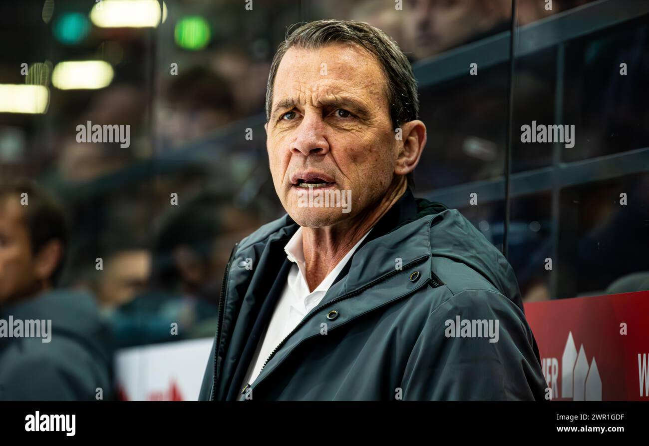 Curt fraser hi-res stock photography and images - Alamy