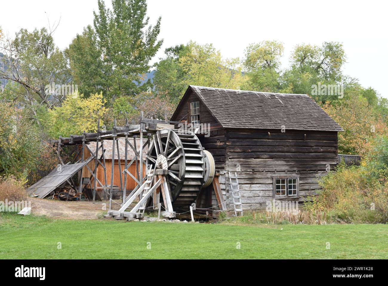 Old Water Mill Stock Photo - Alamy