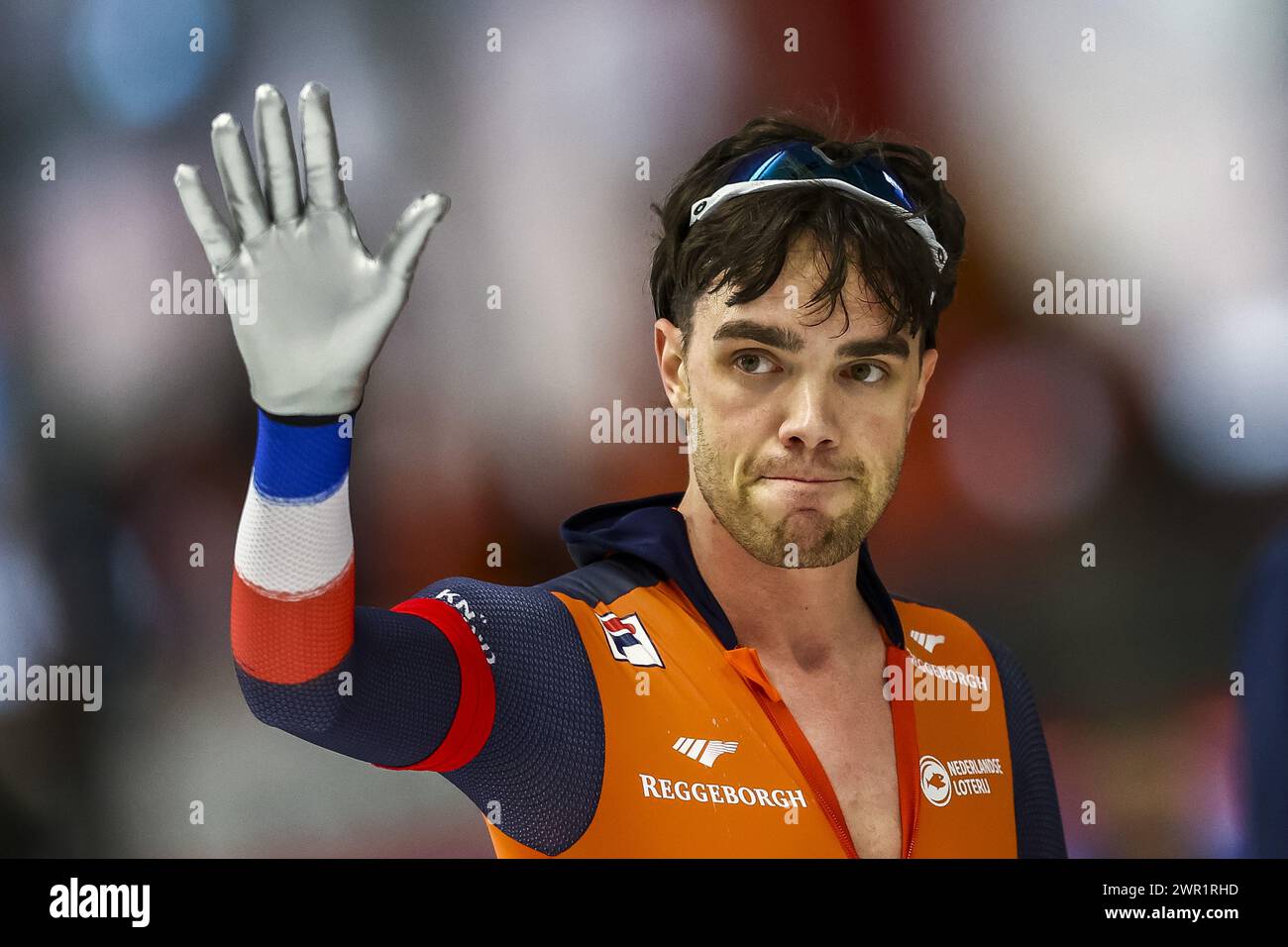 INZELL - Patrick Roest (NED) reacts after the 10,000 meters at the ...