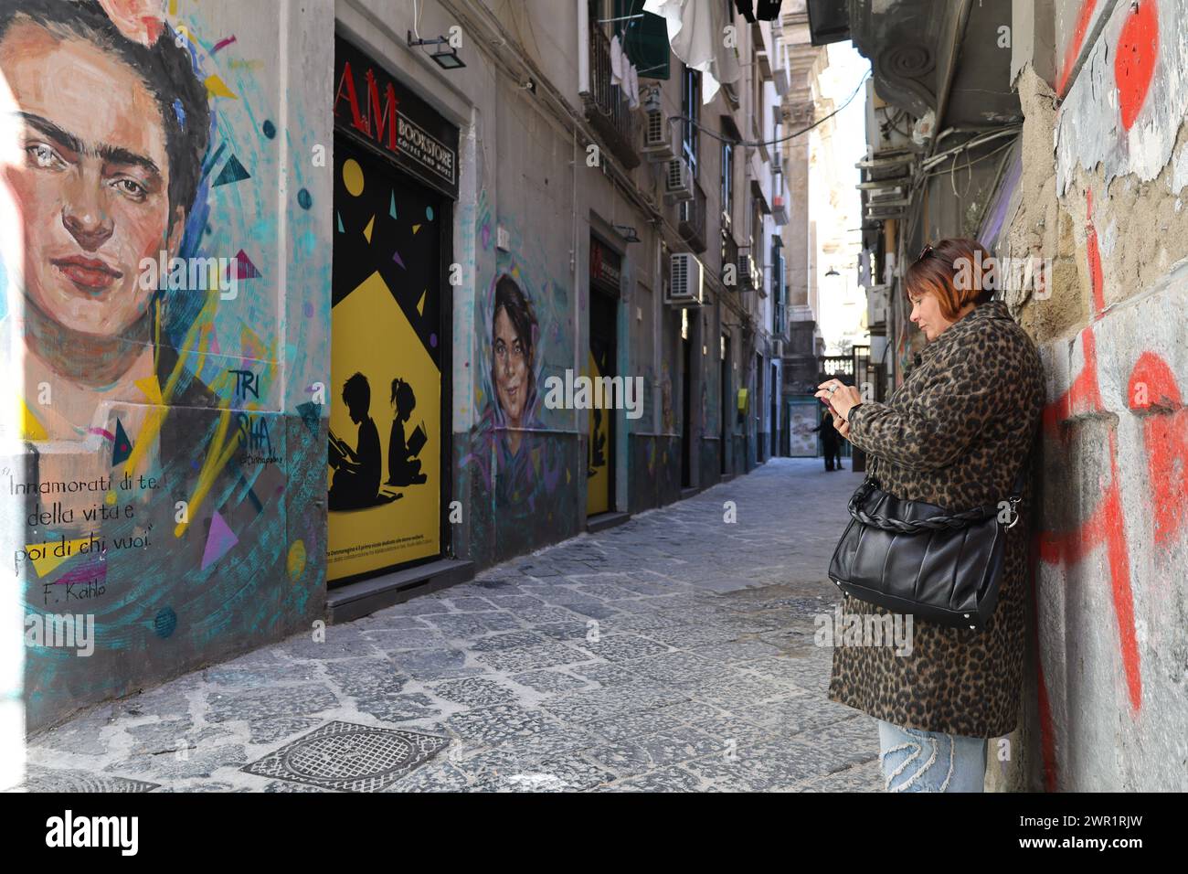 murals of famous women 10/03/2024 Naples, Vico queen queen in the ...