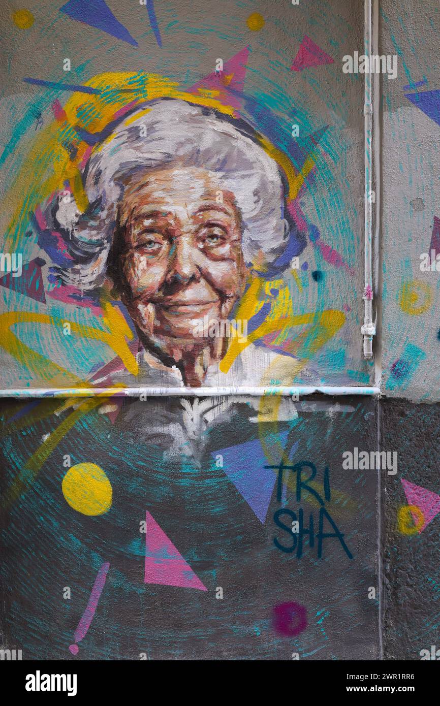 murals of famous women 10/03/2024 Naples, Vico queen queen in the ...