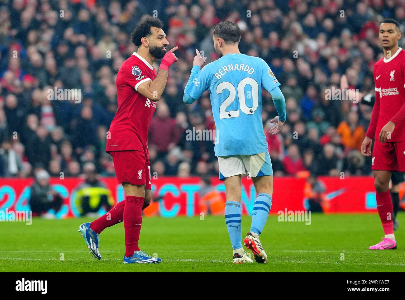 Liverpool's Mohamed Salah, left, and Manchester City's Bernardo Silva ...