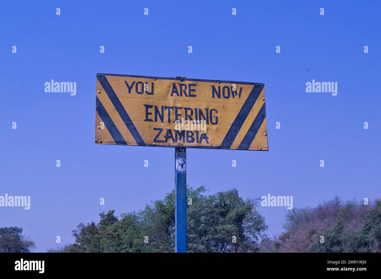 Border between zimbabwe zambia hi-res stock photography and images - Alamy