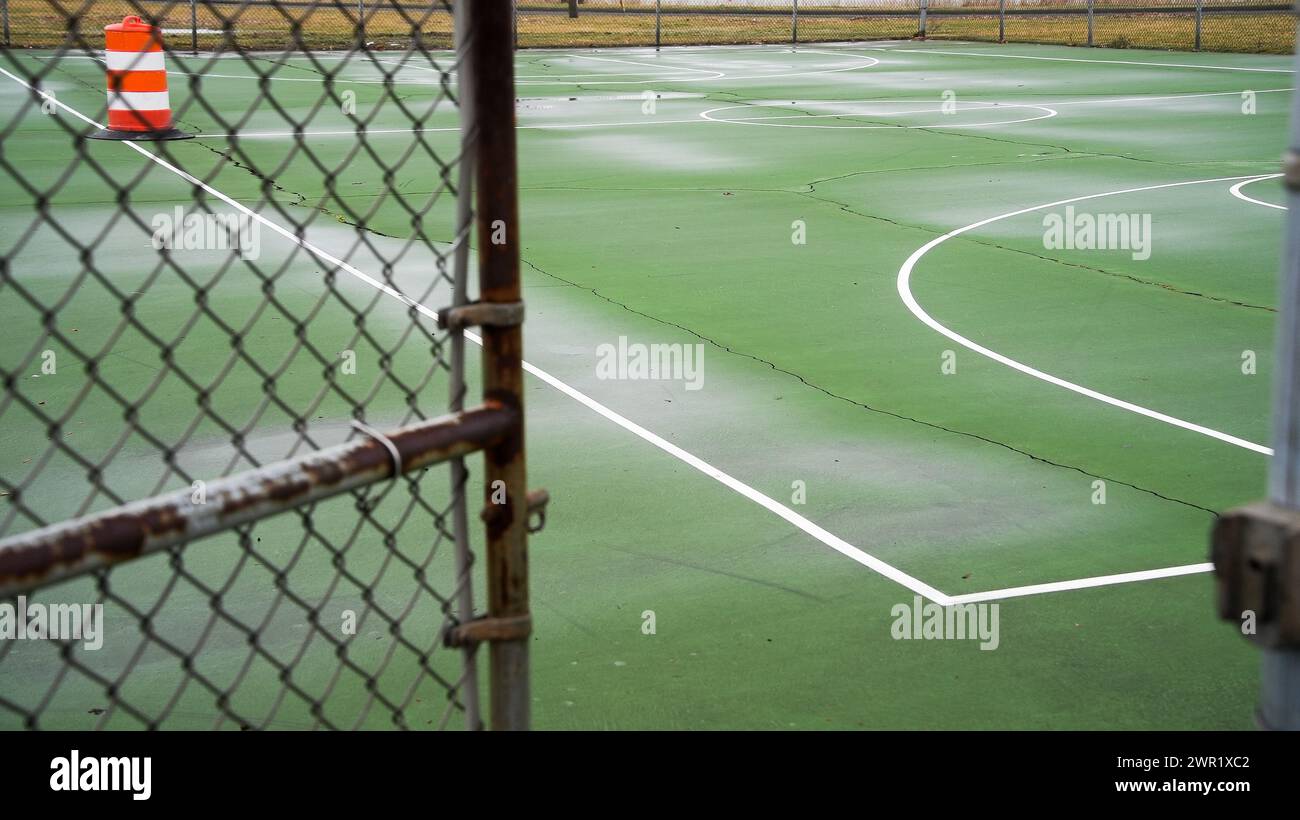 Visible field markings hi-res stock photography and images - Alamy