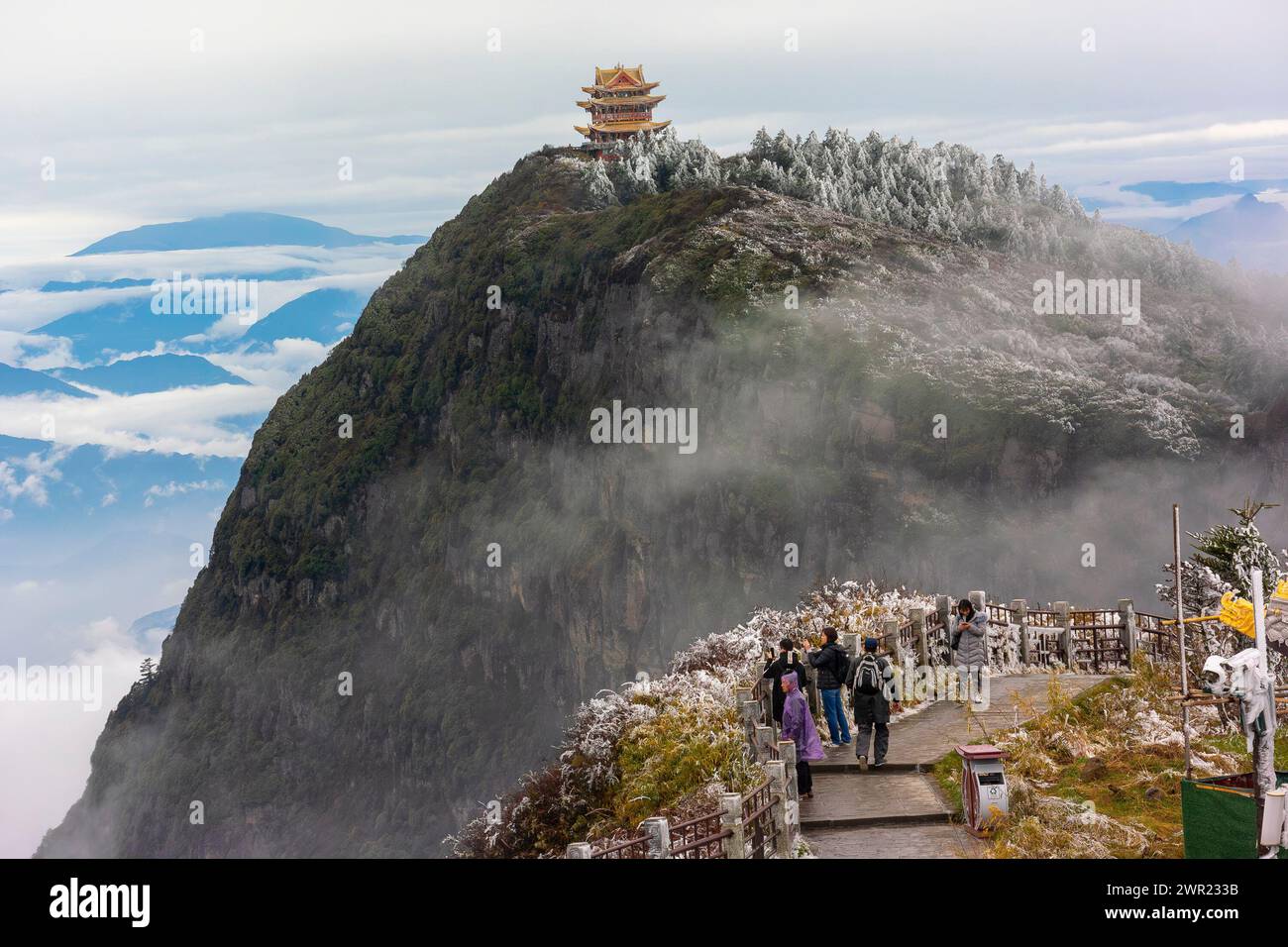 EMEISHAN, China, Large Crowd People, Chinese Tourists Visiting Historic ...