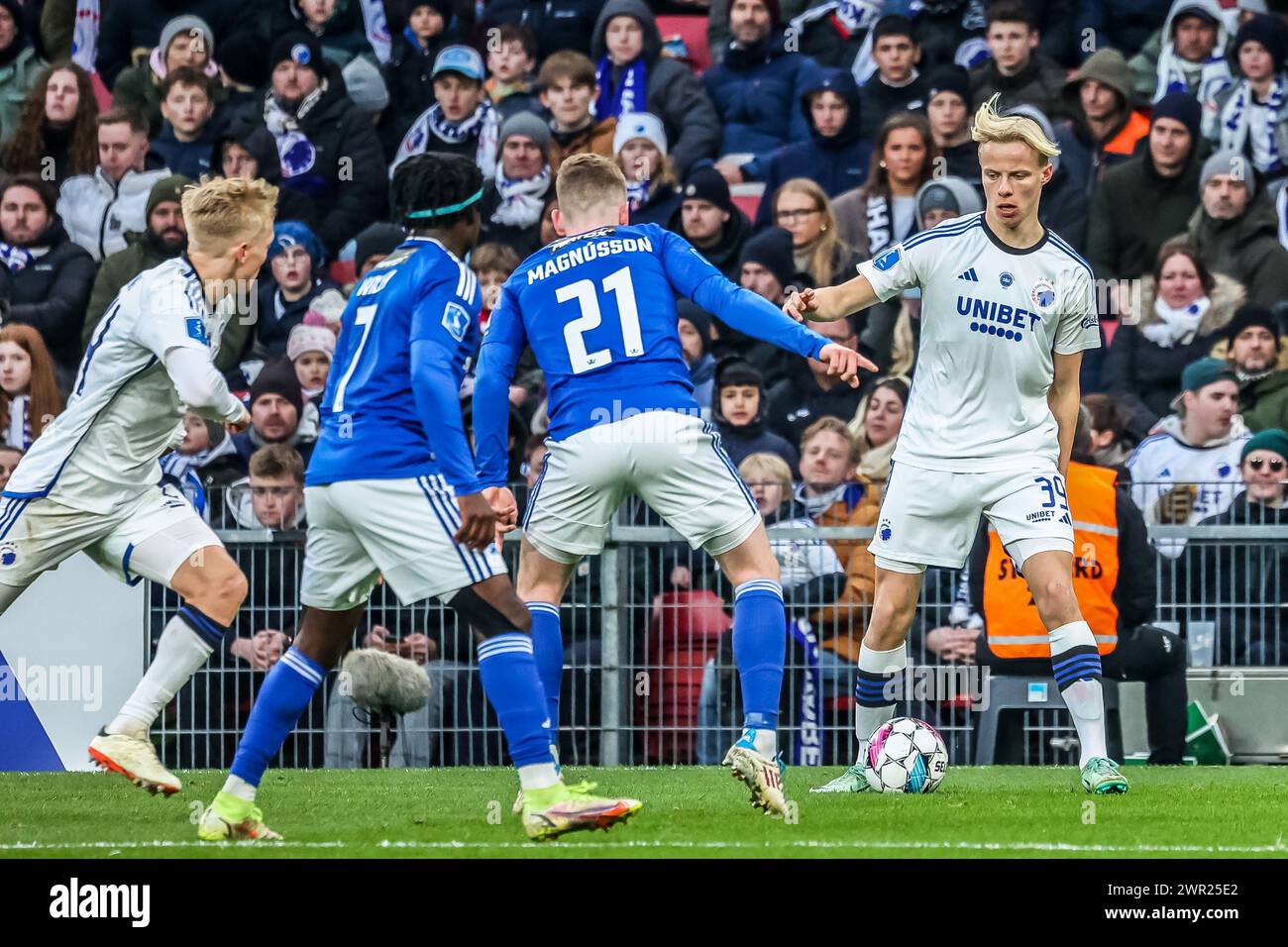 Copenhagen, Denmark. 10th, March 2024. Oscar Hojlund (39) of FC ...
