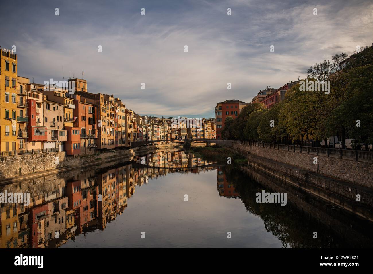 Onyar's houses along the Onyar River in Girona, Spain Stock Photo - Alamy