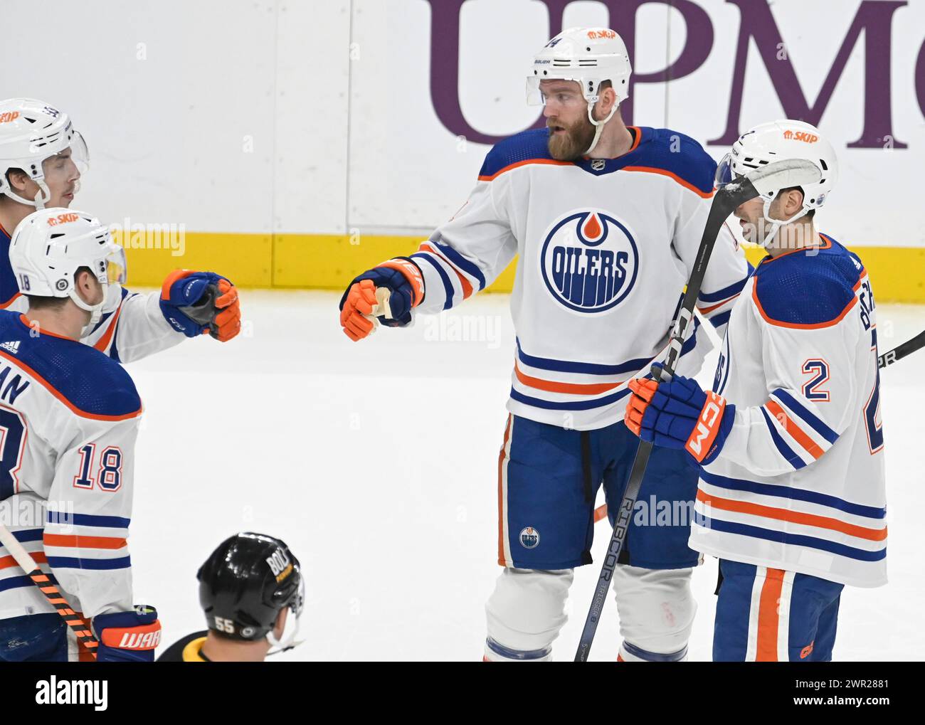 Pittsburgh, United States. 10th Mar, 2024. Edmonton Oilers defenseman ...